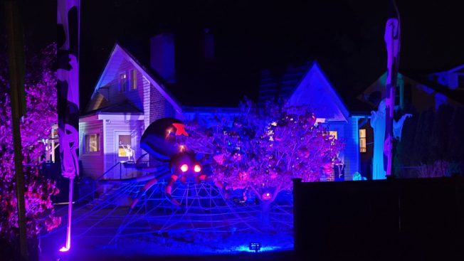 West Seattle Blog… | WEST SEATTLE HALLOWEEN: Two more must-see home ...