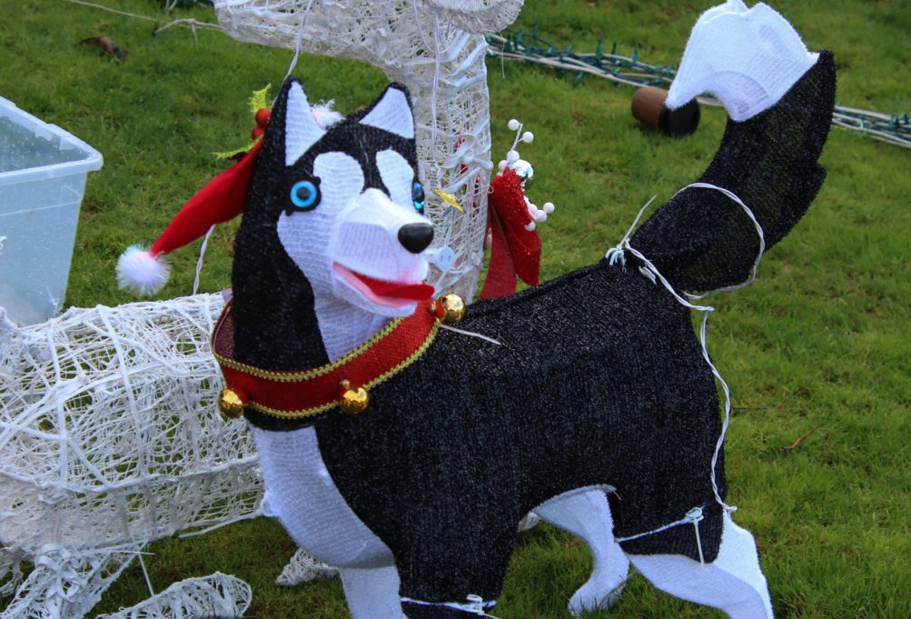 West Seattle Blog… | WEST SEATTLE HOLIDAY SCENE: Getting ready for this ...