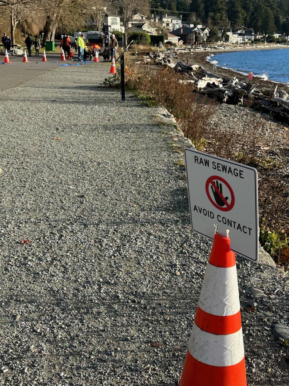 West Seattle Blog… | UPDATE: Sewage leak closes Lincoln Park beach