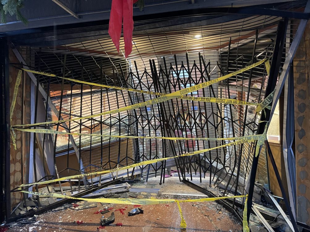 West Seattle Blog… | WEST SEATTLE CRIME WATCH: Crash-and-grab burglars ...