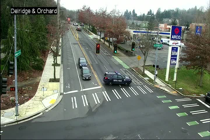 West Seattle Blog… | UPDATE: Delridge/Orchard crash; Genesee/30th spill