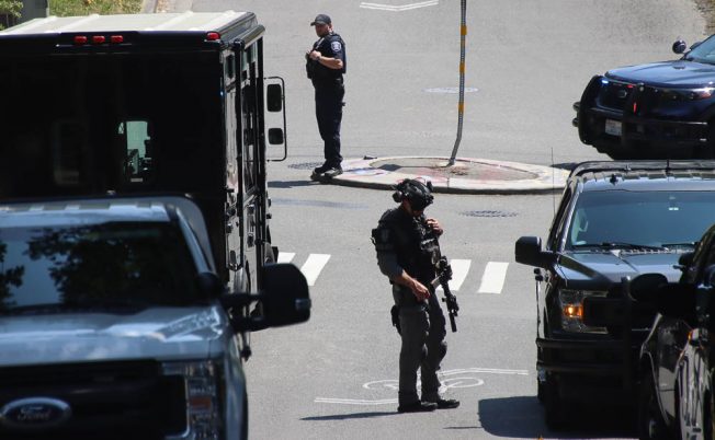 West Seattle Blog… | UPDATE: Streets reopen after 8-hour police/SWAT ...
