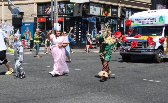 West Seattle Blog… | COUNTDOWN: 1 month until West Seattle Grand Parade ...