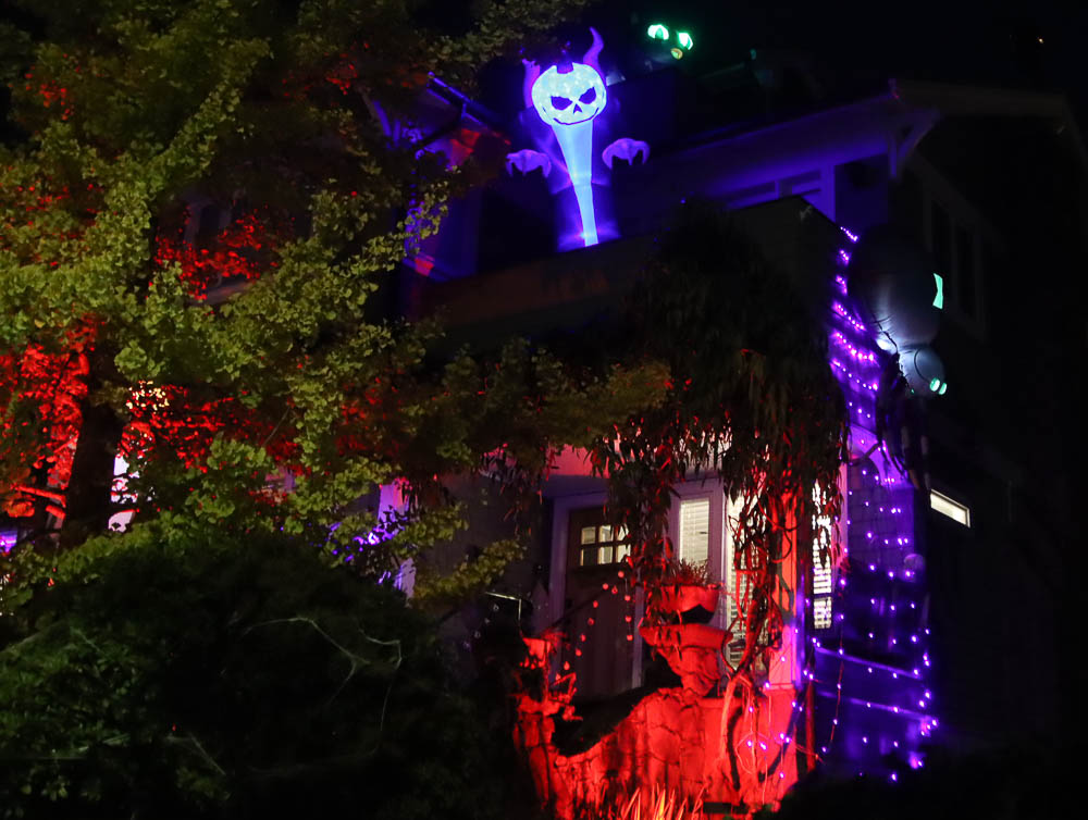 West Seattle Blog… | WEST SEATTLE HALLOWEEN: Tonight’s trio of ...