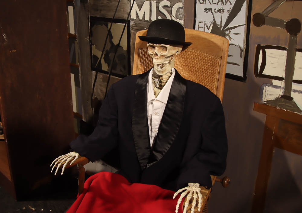 West Seattle Blog… | VIDEO: Skeleton Theatre’s hybrid finale, night 1