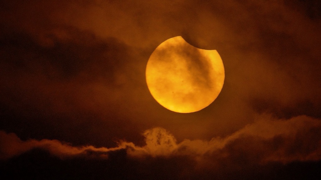 West Seattle Blog… | PHOTOS: Here’s what solar-eclipse watchers saw ...