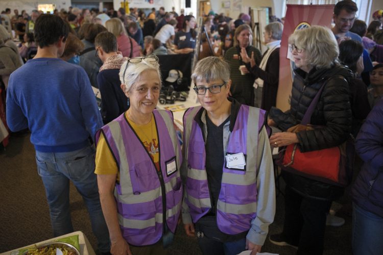 West Seattle Blog… | AS-IT-HAPPENED COVERAGE: Hundreds join in first ...