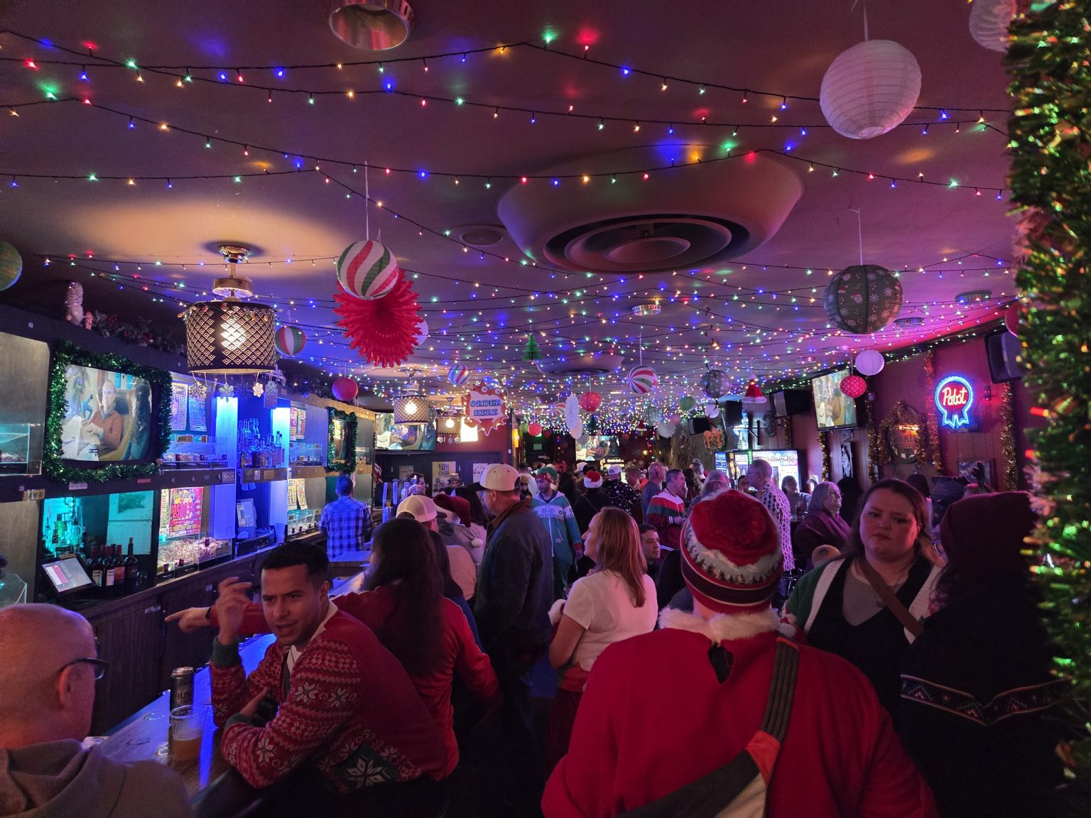 West Seattle Blog… | WEST SEATTLE WEEKEND SCENE: Santa Pub Crawl ...